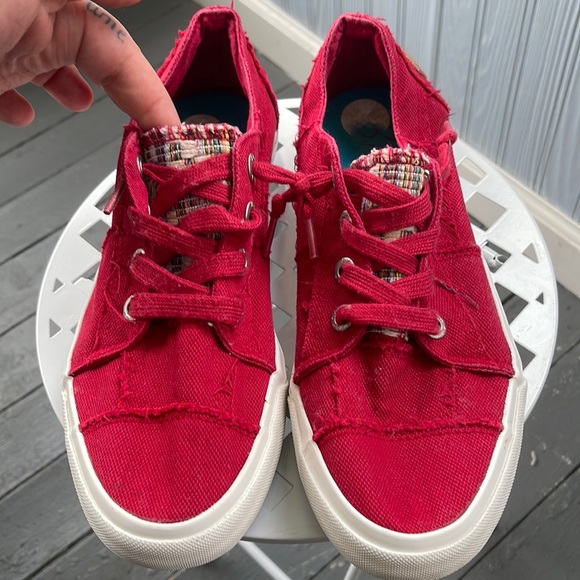 Blowfish | Shoes | Red Blow Fish Shoes | Poshmark